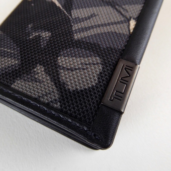 Tumi | Accessories | Tumi Alpha Gusseted Card Case Wallet Rfid Leather ...